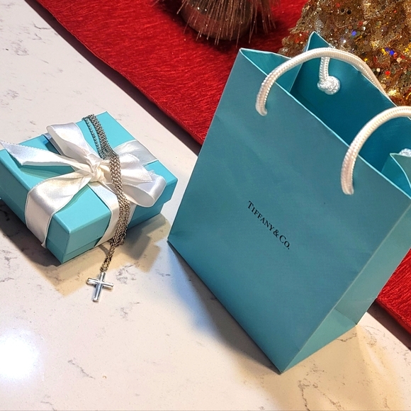 Tiffany & Co. | Accessories | Tiffany Mens Unisex Cross Large Link ...